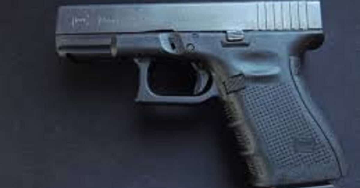 Pistol-Packing Arby's Supervisor Takes Down Crook With a Glock and a ...