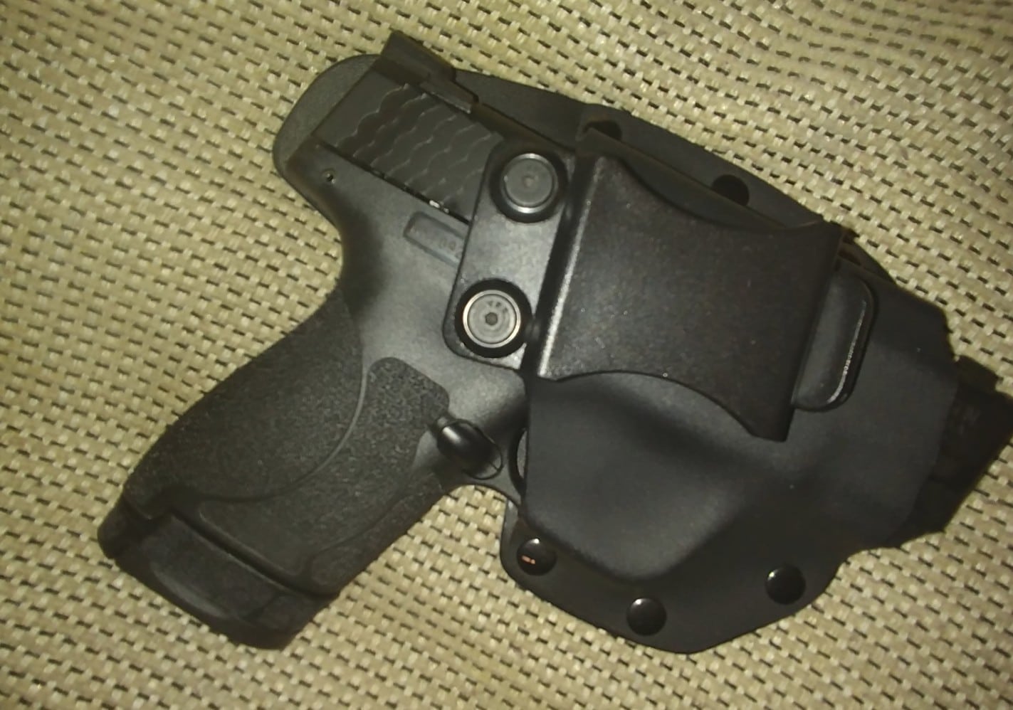 #DIGTHERIG - Brandon And His Smith & Wesson M&P Shield M2.0 In A Custom ...