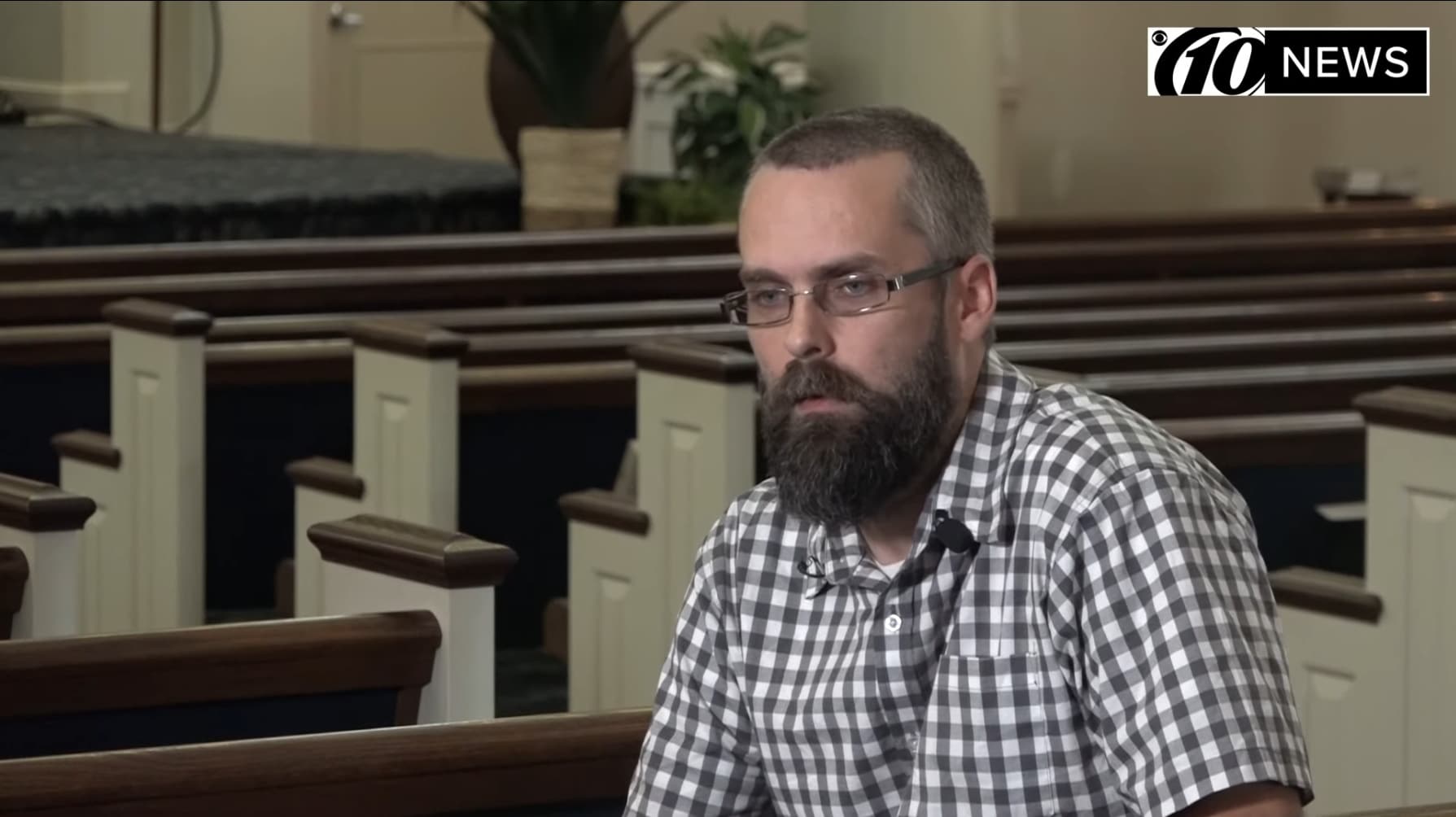 Burglar Held At Gunpoint By Pastor After Breaking Into Church ...