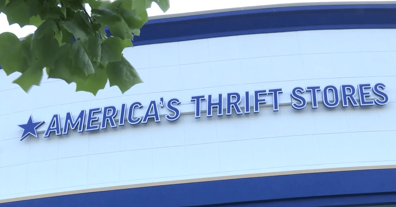 4-Year-Old Finds Gun In Grandma's Purse And Shoots Her With It Inside ...